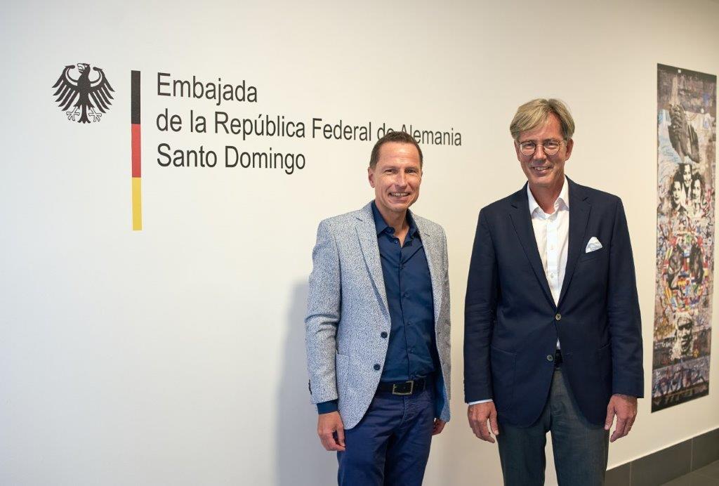 Nettes, lockeres Gespräch mit Botschafter Volker Pellet - Ingruendung.de